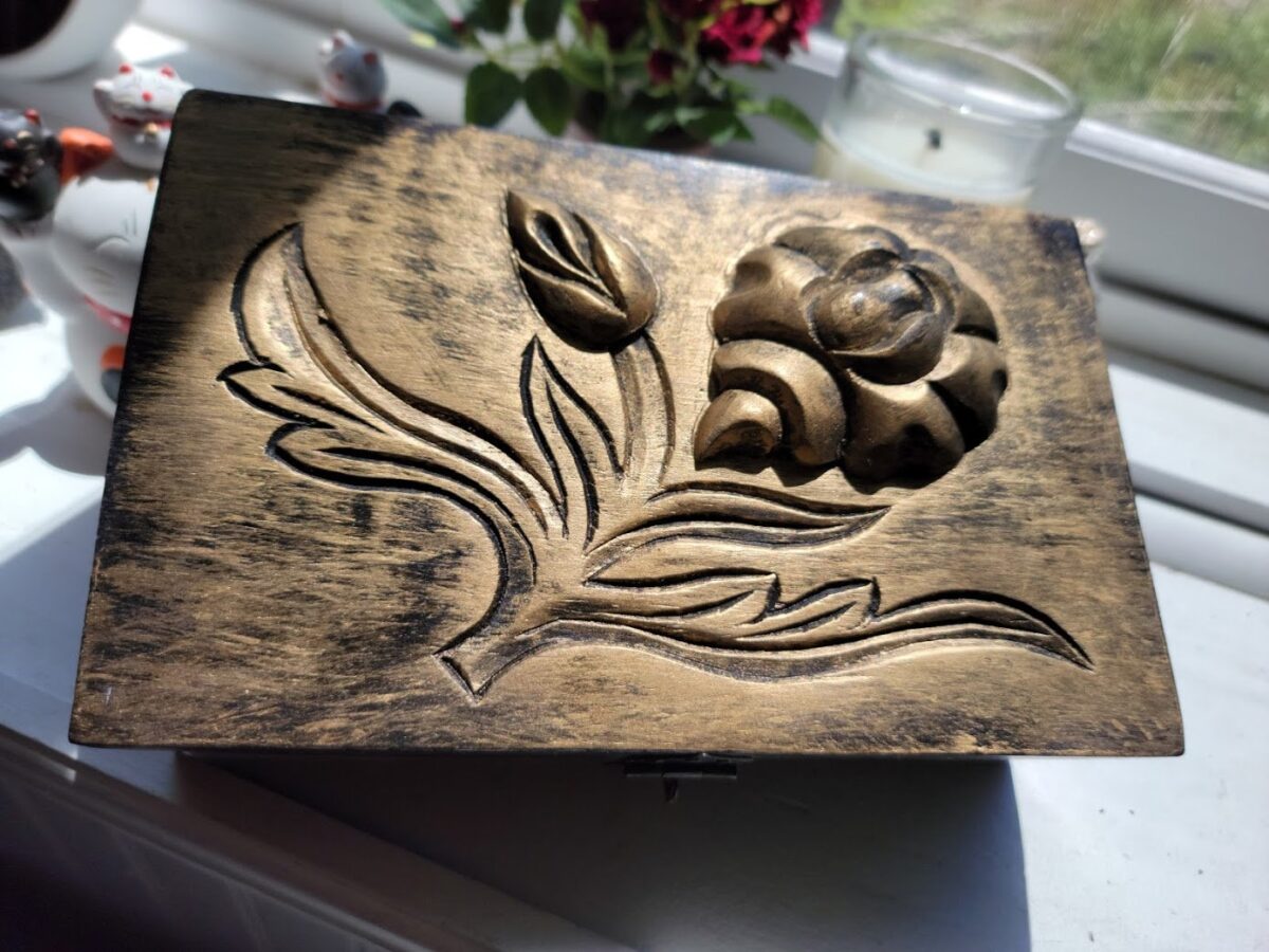 Golden Rose Antique Finish Wood Box | The World Tree