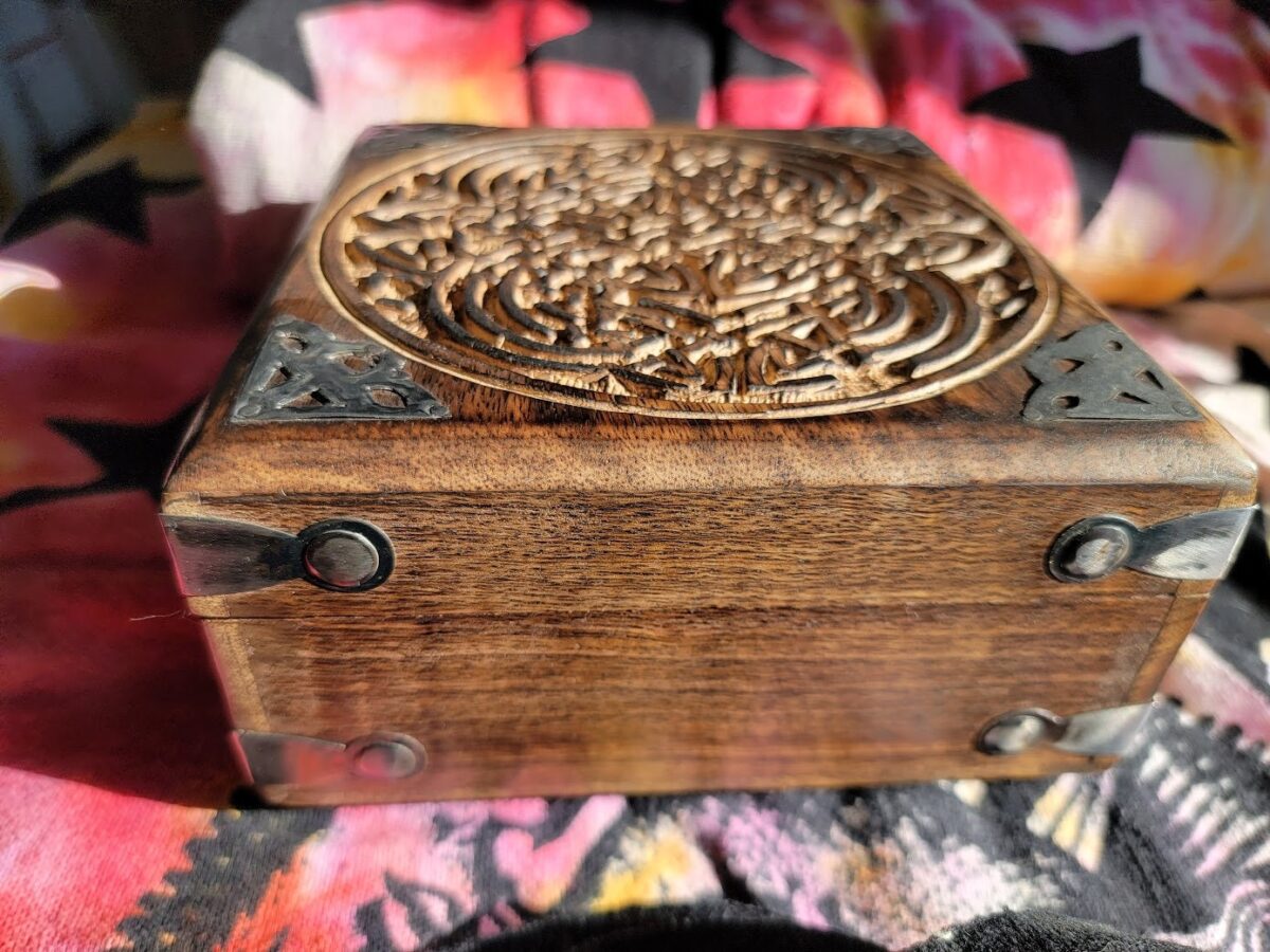 Celtic Knot Wood Circular Box, Irish Wooden Box, Welsh Medium Keepsake ...